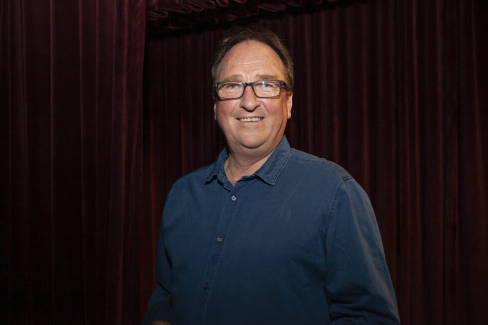 Peter Howe Receives Lifetime Achievement Award - AFLUA